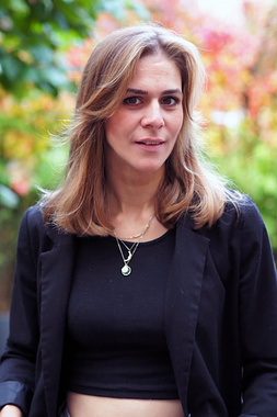 La biografía y filmografía de Sarah Kim Gries, imágenes, curiosidades y ...